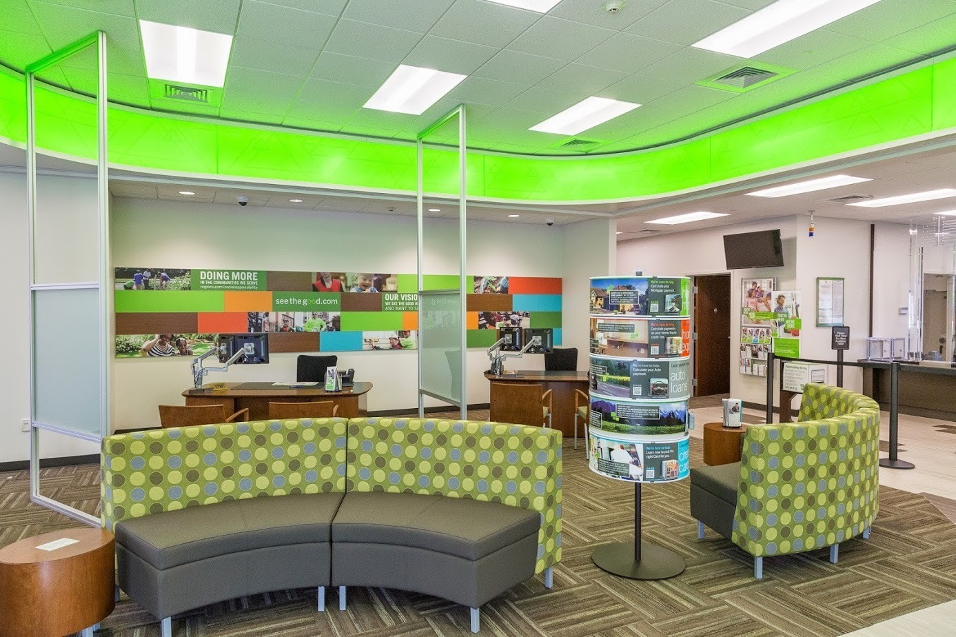 Regions Bank Interior | Method-1 Interiors