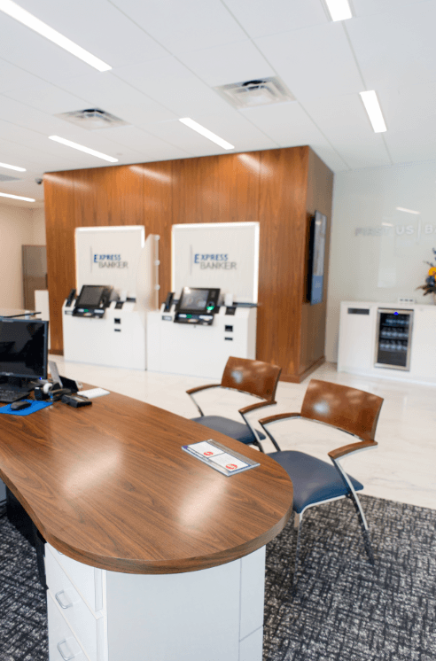 First US Bank Service Desk | Method-1 Interiors