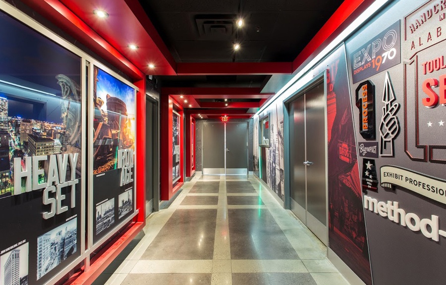 ExpoDisplays-Hallway_After | Method-1 Interiors