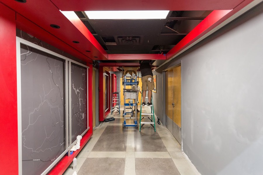 Graphic Hallway (2) | Method-1 Interiors